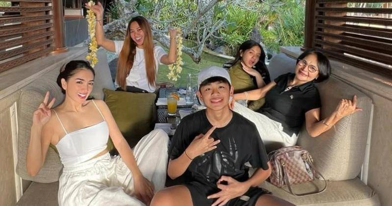 5 Fakta Keluarga Angel Karamoy, Apa Benar Kakak Davina Karamoy? | Popmama.com